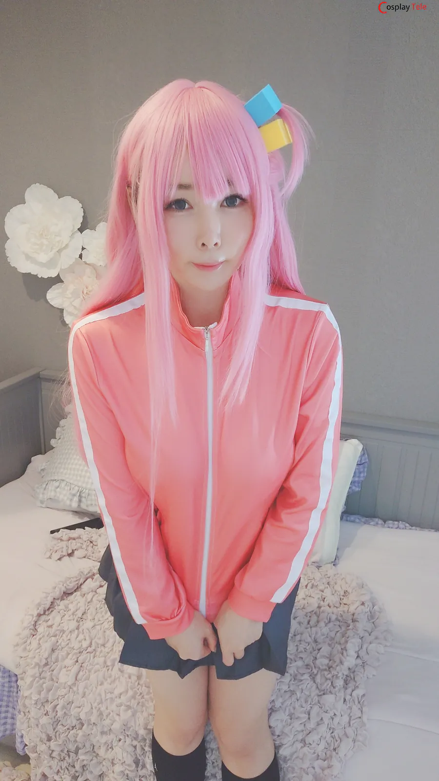 Okada Yui cosplay Bocchi - Bocchi The Rock "102 photos,2 gifs and 1 ...